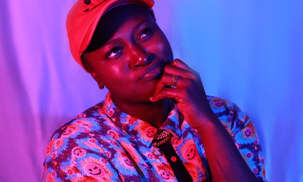 DAPHODILL: AUTHOR AND ARTIST WITH AN AMBITION THAT SURPASSES THE STARS ...