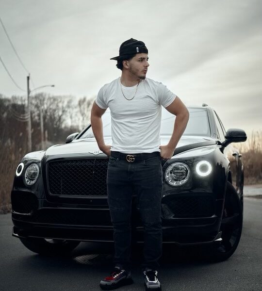 Get to Know On The Rise Artist Peter Cestaro - Leonard Magazine