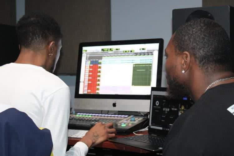 Don Jones Is One Artist That Should Be On Your Playlists - Leonard Magazine